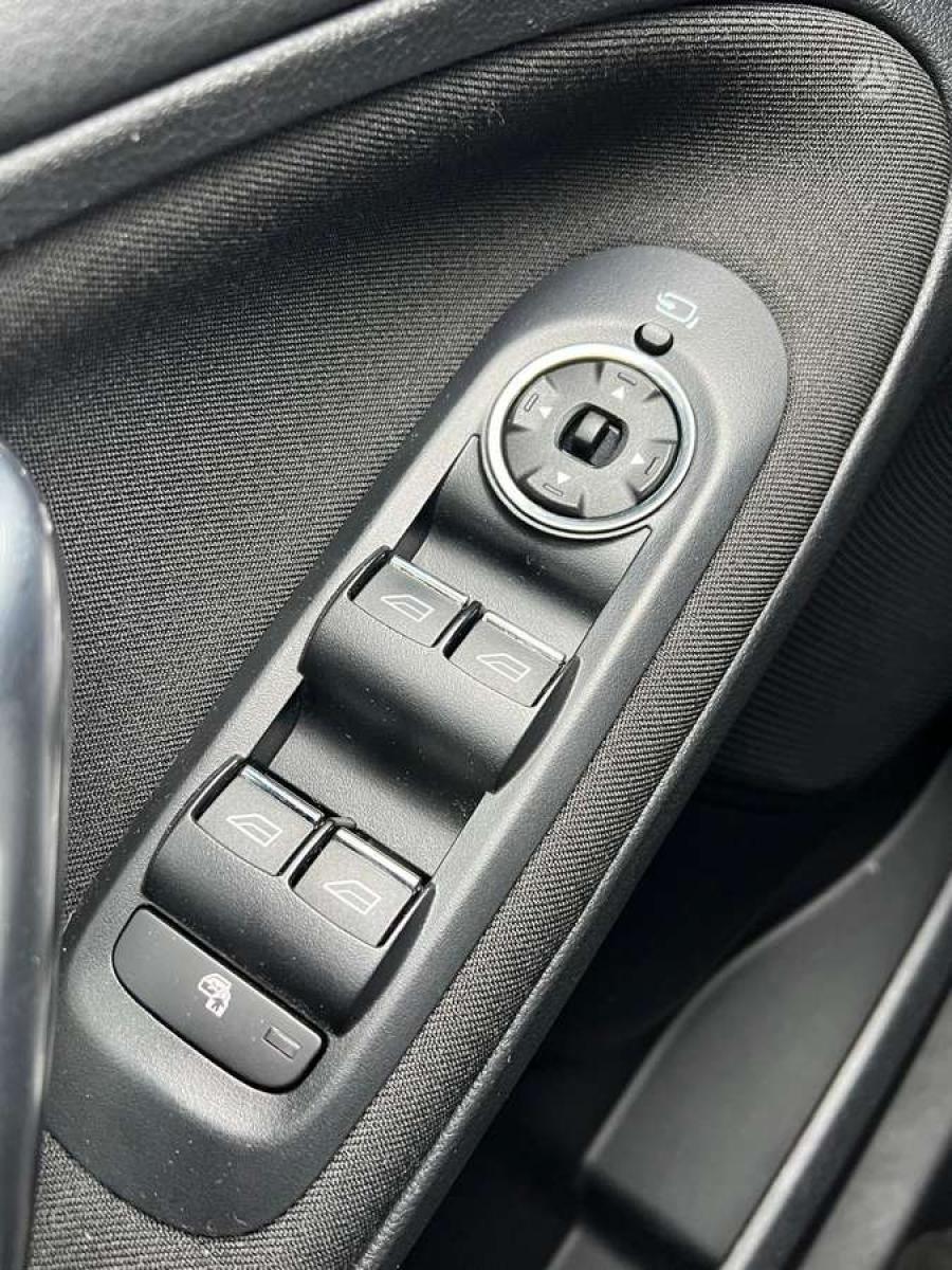 Melns Ford S-Max 2012 Kėdainiai, ar dzinēja tilpumu 2.00 L un nobraukumu 272 tūkst. km par 5099 €, foto 30 vietnē AUTOMOTO.COM.LV