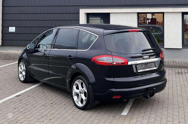 Black Ford S-Max 2012 in Kaunas, with an engine capacity of 2.00 L and mileage of 258 thousand km for 4499 €, photo 3 on AUTOMOTO.COM.LV