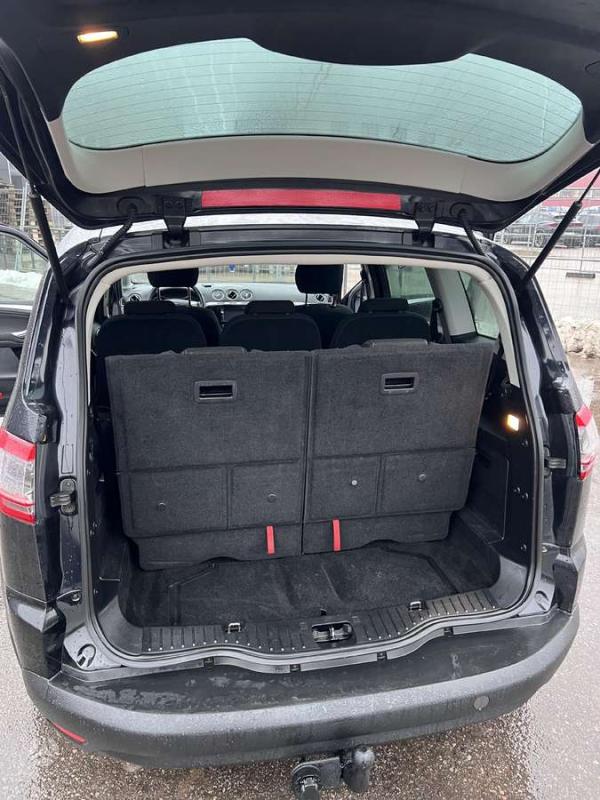 Black Ford S-Max 2012 in Kaunas, with an engine capacity of 2.00 L and mileage of 258 thousand km for 4499 €, photo 11 on AUTOMOTO.COM.LV