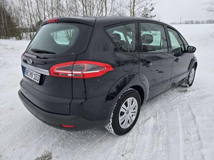 Melns Ford S-Max 2012 Utena, ar dzinēja tilpumu 2.00 L un nobraukumu 264 tūkst. km par 3990 €, foto 4 vietnē AUTOMOTO.COM.LV