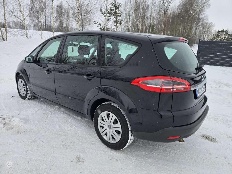 Melns Ford S-Max 2012 Utena, ar dzinēja tilpumu 2.00 L un nobraukumu 264 tūkst. km par 3990 €, foto 5 vietnē AUTOMOTO.COM.LV
