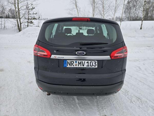 Black Ford S-Max 2012 in Utena, with an engine capacity of 2.00 L and mileage of 264 thousand km for 3990 €, photo 6 on AUTOMOTO.COM.LV