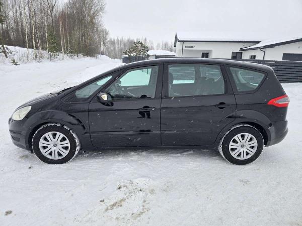 Black Ford S-Max 2012 in Utena, with an engine capacity of 2.00 L and mileage of 264 thousand km for 3990 €, photo 8 on AUTOMOTO.COM.LV