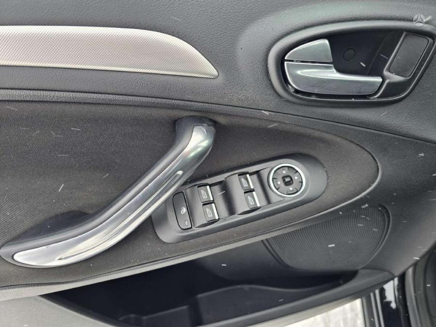 Melns Ford S-Max 2012 Utena, ar dzinēja tilpumu 2.00 L un nobraukumu 264 tūkst. km par 3990 €, foto 17 vietnē AUTOMOTO.COM.LV