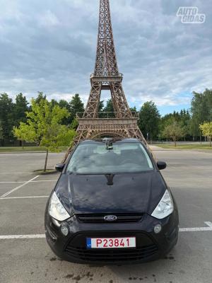 Black Ford S-Max 2012 in Mazeikiai, with an engine capacity of 2.00 L and mileage of 268 thousand km for 4650 €, photo 5 on AUTOMOTO.COM.LV