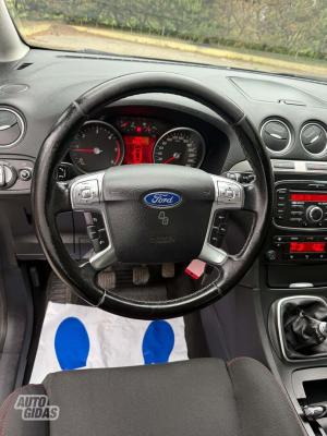 Black Ford S-Max 2012 in Mazeikiai, with an engine capacity of 2.00 L and mileage of 268 thousand km for 4650 €, photo 33 on AUTOMOTO.COM.LV