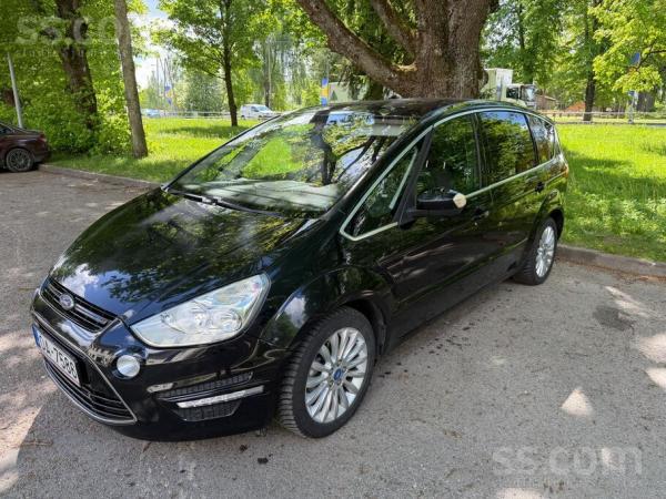 Black Ford S-Max 2012 in Ogre, with an engine capacity of 1.60 L and mileage of 277 thousand km for 4990 €, photo 2 on AUTOMOTO.COM.LV