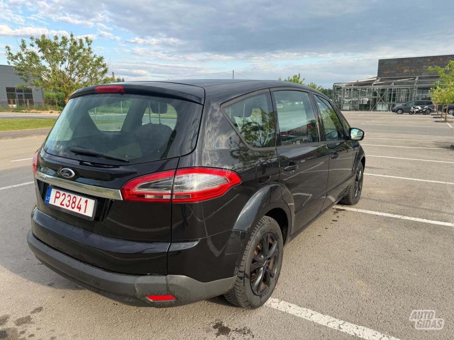 Melns Ford S-Max 2012 Mažeikiai, ar dzinēja tilpumu 2.00 L un nobraukumu 268 tūkst. km par 4500 €, foto 9 vietnē AUTOMOTO.COM.LV