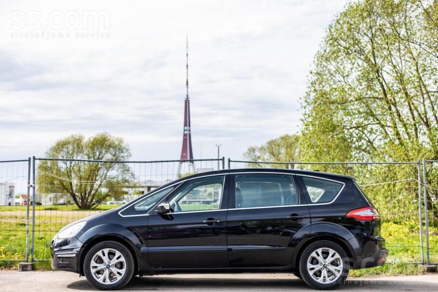 Black Ford S-Max 2012 in Riga, with an engine capacity of 2.00 L and mileage of 350 thousand km for 5790 €, photo 5 on AUTOMOTO.COM.LV