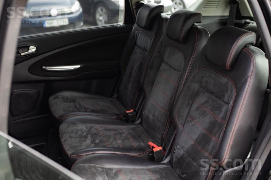 Black Ford S-Max 2012 in Riga, with an engine capacity of 2.00 L and mileage of 350 thousand km for 5790 €, photo 12 on AUTOMOTO.COM.LV