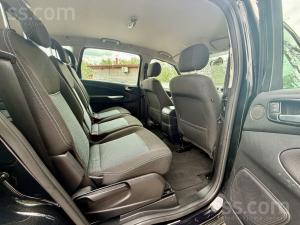 Melns Ford S-Max 2012 Rīga, ar dzinēja tilpumu 2.00 L un nobraukumu 0 tūkst. km par 4990 €, foto 23 vietnē AUTOMOTO.COM.LV
