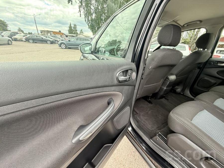 Melns Ford S-Max 2012 Rīga, ar dzinēja tilpumu 2.00 L un nobraukumu 0 tūkst. km par 4990 €, foto 24 vietnē AUTOMOTO.COM.LV