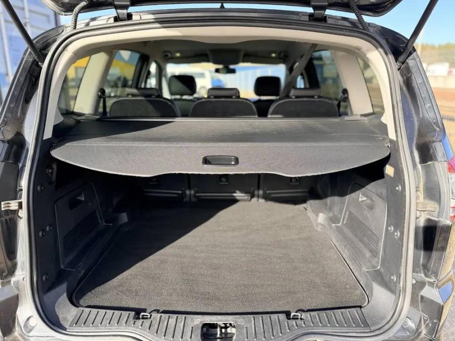 Melns Ford S-Max 2012 Rīga, ar dzinēja tilpumu 2.00 L un nobraukumu 315 tūkst. km par 6300 €, foto 6 vietnē AUTOMOTO.COM.LV