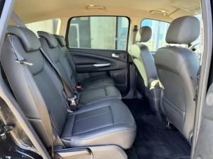 Melns Ford S-Max 2012 Rīga, ar dzinēja tilpumu 2.00 L un nobraukumu 315 tūkst. km par 6300 €, foto 22 vietnē AUTOMOTO.COM.LV