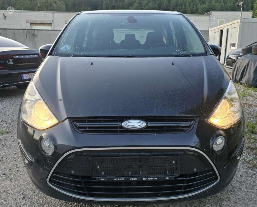 Melns Ford S-Max 2012 Kauņa, ar dzinēja tilpumu 2.00 L un nobraukumu 341 tūkst. km par 3390 €, foto 3 vietnē AUTOMOTO.COM.LV