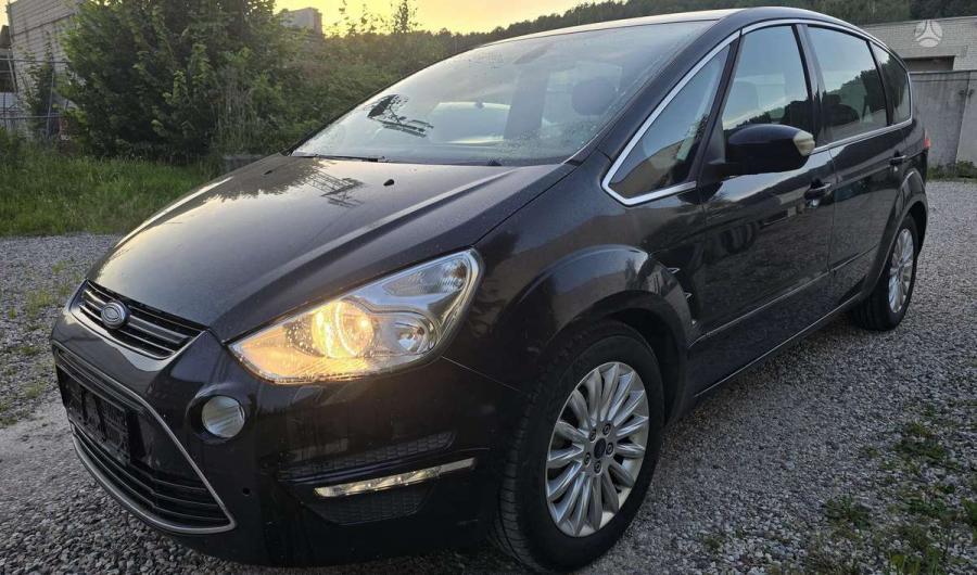 Melns Ford S-Max 2012 Kauņa, ar dzinēja tilpumu 2.00 L un nobraukumu 341 tūkst. km par 3390 €, foto 4 vietnē AUTOMOTO.COM.LV