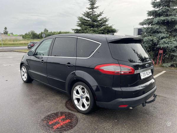 Black Ford S-Max 2012 in Panevezys, with an engine capacity of 2.00 L and mileage of 324 thousand km for 4750 €, photo 7 on AUTOMOTO.COM.LV