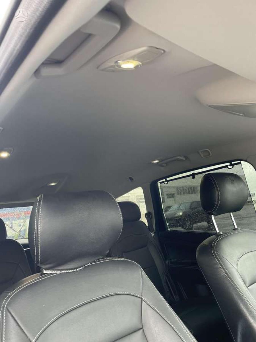 Melns Ford S-Max 2012 Panevēža, ar dzinēja tilpumu 2.00 L un nobraukumu 324 tūkst. km par 4750 €, foto 16 vietnē AUTOMOTO.COM.LV