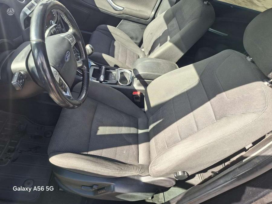 Melns Ford S-Max 2012 Pasvalys, ar dzinēja tilpumu 1.60 L un nobraukumu 293 tūkst. km par 3100 €, foto 11 vietnē AUTOMOTO.COM.LV