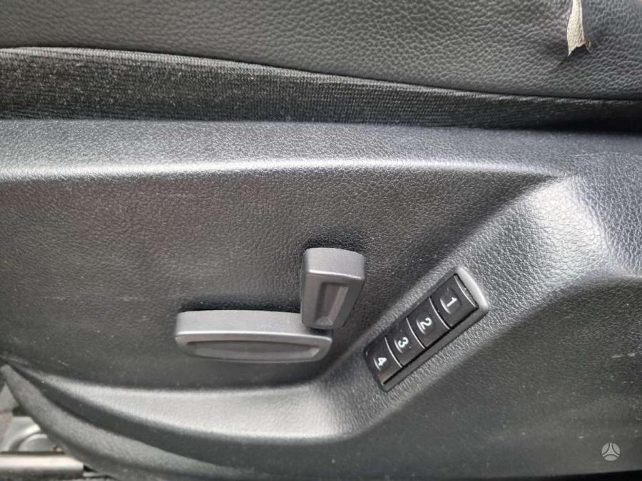 Melns Ford S-Max 2012 Panevēža, ar dzinēja tilpumu 2.18 L un nobraukumu 298 tūkst. km par 6100 €, foto 16 vietnē AUTOMOTO.COM.LV