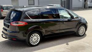 Black Ford S-Max 2012 in Panevezys, with an engine capacity of 2.00 L and mileage of 250 thousand km for 5500 €, photo 9 on AUTOMOTO.COM.LV