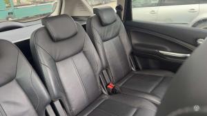 Black Ford S-Max 2012 in Panevezys, with an engine capacity of 2.00 L and mileage of 250 thousand km for 5500 €, photo 31 on AUTOMOTO.COM.LV