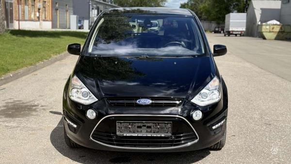 Black Ford S-Max 2012 in Panevezys, with an engine capacity of 2.00 L and mileage of 250 thousand km for 5500 €, photo 3 on AUTOMOTO.COM.LV