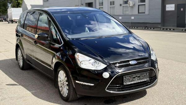 Black Ford S-Max 2012 in Panevezys, with an engine capacity of 2.00 L and mileage of 250 thousand km for 5500 €, photo 4 on AUTOMOTO.COM.LV