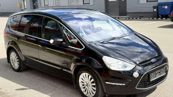 Black Ford S-Max 2012 in Panevezys, with an engine capacity of 2.00 L and mileage of 250 thousand km for 5500 €, photo 5 on AUTOMOTO.COM.LV