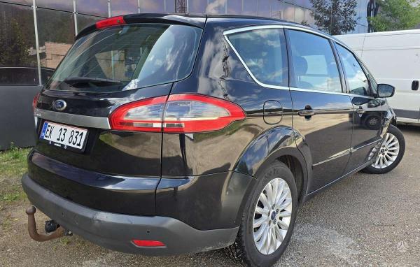 Black Ford S-Max 2012 in Kaunas, with an engine capacity of 2.00 L and mileage of 341 thousand km for 2899 €, photo 8 on AUTOMOTO.COM.LV