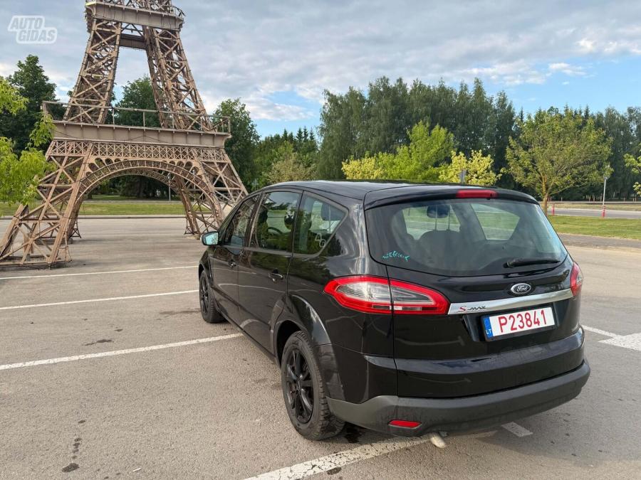 Black Ford S-Max 2012 in Mazeikiai, with an engine capacity of 2.00 L and mileage of 268 thousand km for 4500 €, photo 14 on AUTOMOTO.COM.LV