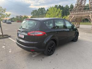 Black Ford S-Max 2012 in Mazeikiai, with an engine capacity of 2.00 L and mileage of 268 thousand km for 4500 €, photo 15 on AUTOMOTO.COM.LV