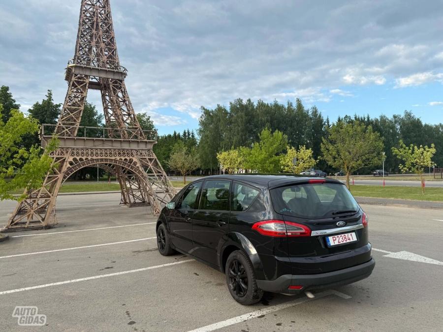 Black Ford S-Max 2012 in Mazeikiai, with an engine capacity of 2.00 L and mileage of 268 thousand km for 4500 €, photo 19 on AUTOMOTO.COM.LV