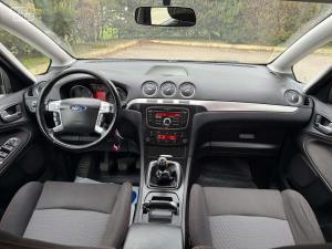 Black Ford S-Max 2012 in Mazeikiai, with an engine capacity of 2.00 L and mileage of 268 thousand km for 4500 €, photo 29 on AUTOMOTO.COM.LV