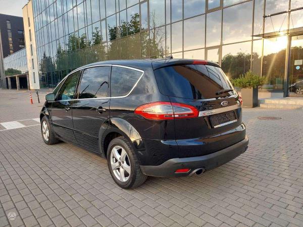 Black Ford S-Max 2012 in Kaunas, with an engine capacity of 2.20 L and mileage of 278 thousand km for 4990 €, photo 6 on AUTOMOTO.COM.LV