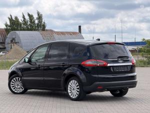 Black Ford S-Max 2012 in Taurage, with an engine capacity of 2.00 L and mileage of 299 thousand km for 4900 €, photo 8 on AUTOMOTO.COM.LV