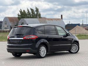 Black Ford S-Max 2012 in Taurage, with an engine capacity of 2.00 L and mileage of 299 thousand km for 4900 €, photo 10 on AUTOMOTO.COM.LV