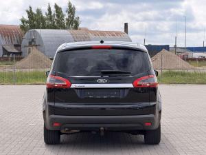 Black Ford S-Max 2012 in Taurage, with an engine capacity of 2.00 L and mileage of 299 thousand km for 4900 €, photo 12 on AUTOMOTO.COM.LV
