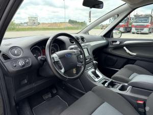 Black Ford S-Max 2012 in Taurage, with an engine capacity of 2.00 L and mileage of 299 thousand km for 4900 €, photo 13 on AUTOMOTO.COM.LV