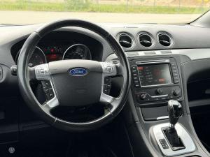 Black Ford S-Max 2012 in Taurage, with an engine capacity of 2.00 L and mileage of 299 thousand km for 4900 €, photo 18 on AUTOMOTO.COM.LV