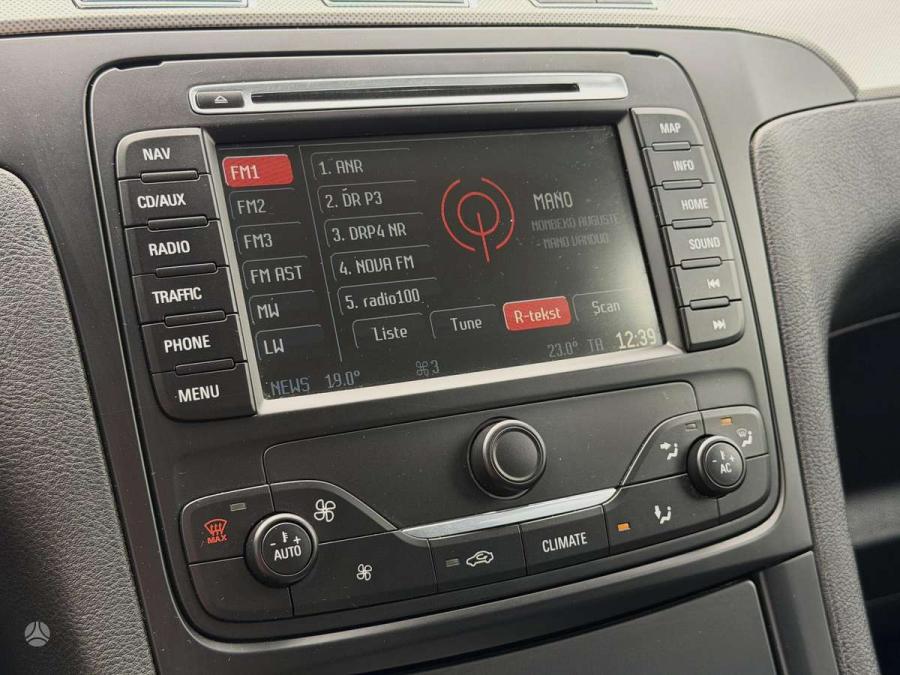 Black Ford S-Max 2012 in Taurage, with an engine capacity of 2.00 L and mileage of 299 thousand km for 4900 €, photo 22 on AUTOMOTO.COM.LV
