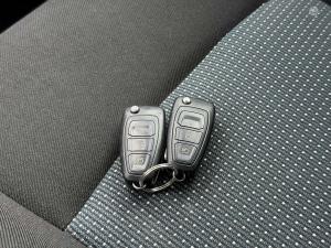 Black Ford S-Max 2012 in Taurage, with an engine capacity of 2.00 L and mileage of 299 thousand km for 4900 €, photo 27 on AUTOMOTO.COM.LV