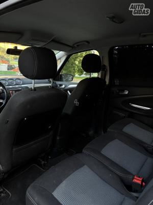 Melns Ford S-Max 2012 Kauņa, ar dzinēja tilpumu 2.00 L un nobraukumu 281 tūkst. km par 3700 €, foto 12 vietnē AUTOMOTO.COM.LV