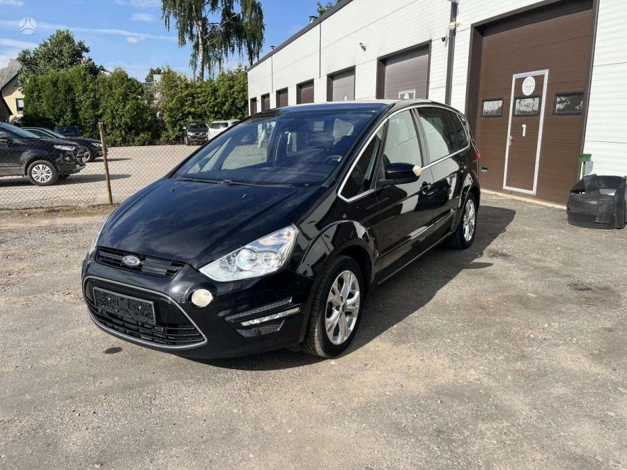 Black Ford S-Max 2012 in Utena, with an engine capacity of 2.00 L and mileage of 244 thousand km for 4850 €, photo 6 on AUTOMOTO.COM.LV