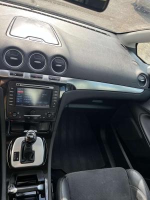 Black Ford S-Max 2012 in Utena, with an engine capacity of 2.00 L and mileage of 244 thousand km for 4850 €, photo 22 on AUTOMOTO.COM.LV
