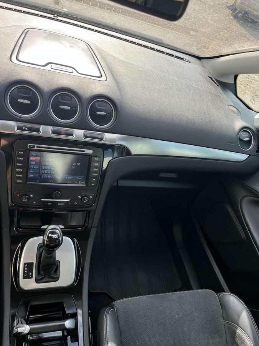 Black Ford S-Max 2012 in Utena, with an engine capacity of 2.00 L and mileage of 244 thousand km for 4850 €, photo 22 on AUTOMOTO.COM.LV