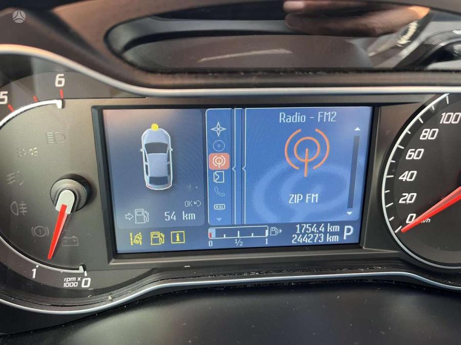 Black Ford S-Max 2012 in Utena, with an engine capacity of 2.00 L and mileage of 244 thousand km for 4850 €, photo 23 on AUTOMOTO.COM.LV