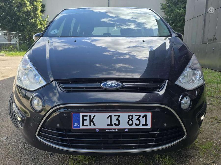 Melns Ford S-Max 2012 Kauņa, ar dzinēja tilpumu 2.00 L un nobraukumu 341 tūkst. km par 3200 €, foto 3 vietnē AUTOMOTO.COM.LV