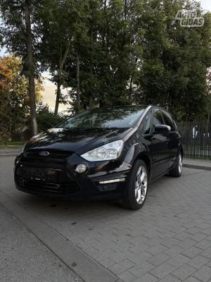Melns Ford S-Max 2012 Kauņa, ar dzinēja tilpumu 2.00 L un nobraukumu 281 tūkst. km par 3200 €, foto  vietnē AUTOMOTO.COM.LV