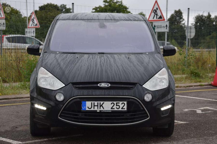 Melns Ford S-Max 2012 Viļņa, ar dzinēja tilpumu 2.00 L un nobraukumu 314 tūkst. km par 4600 €, foto 4 vietnē AUTOMOTO.COM.LV